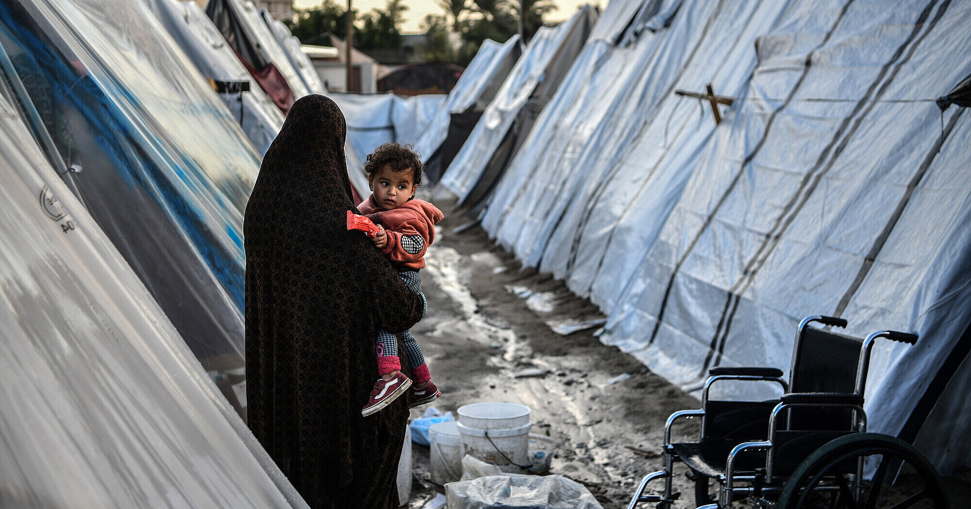 Krieg einfach erklärt: Ursachen, Folgen und Hilfe